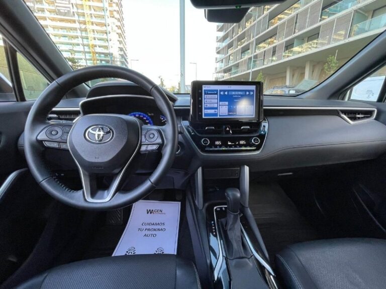 2022 Toyota Corolla Cross SEG Hybrid - Wagen automotriz
