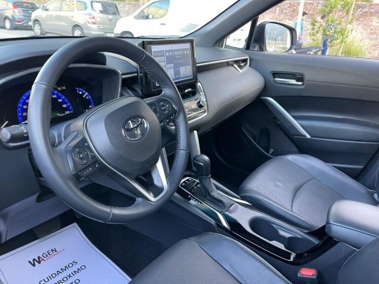 2022 Toyota Corolla Cross SEG Hybrid - Wagen automotriz