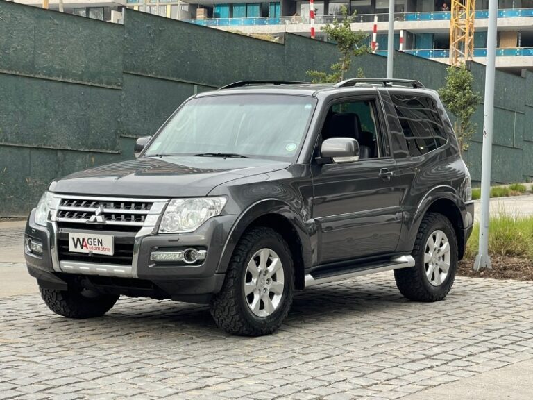 2019 MITSUBISHI MONTERO CORTO 3.2 DIESEL - Wagen automotriz