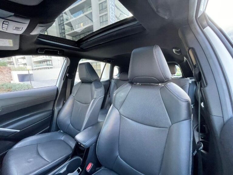 2022 Toyota Corolla Cross SEG Hybrid - Wagen automotriz